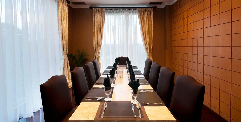Dining - Royal Kuningan Hotel