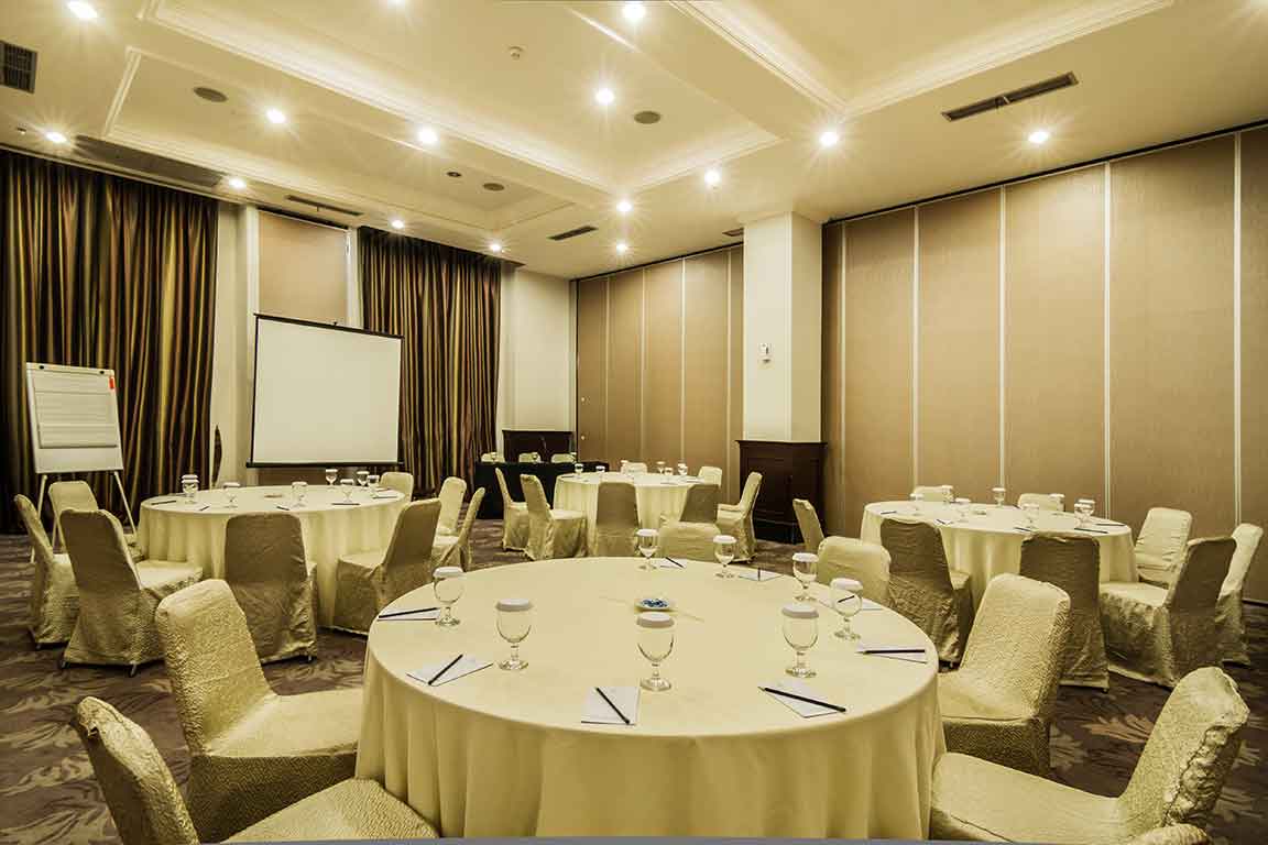 Meeting Small Room 02 - Royal Kuningan Hotel